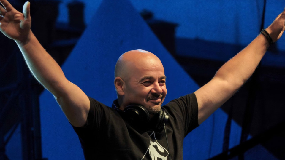 Billy Esteban Concert Tickets And Tour Dates - Platinumlist.net