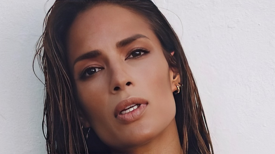 Chelina Manuhutu Concert Tickets And Tour Dates - Platinumlist.net