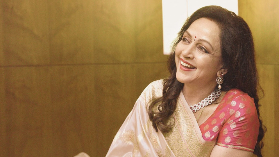 Hema Malini Concert Tickets And Tour Dates - Platinumlist.net