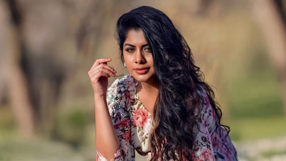 Meera Nandan Tickets, Events & Tour Dates 2026 - Platinumlist.net