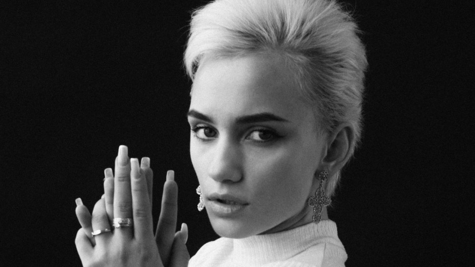 Mona Chrome Biography & Career, Concerts & Tour Dates 2025 ...