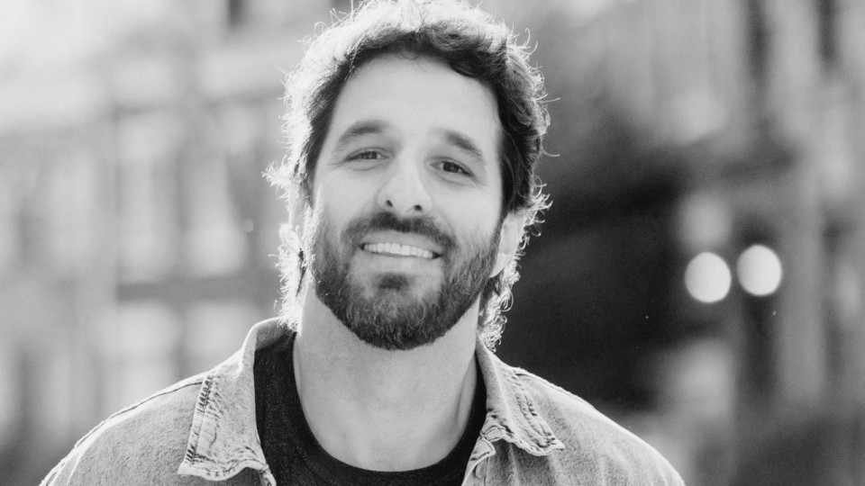 Rafi Bastos Biography, Stand-Up Gigs & Tour Dates 2023-2024 ...