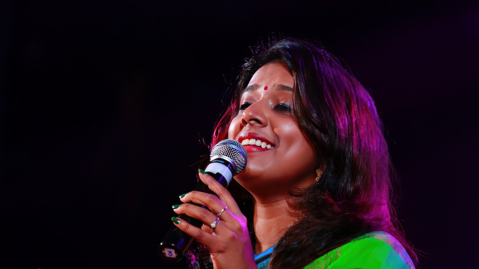 Sithara | Biography, Age, Height, Family | Concerts & Tour Dates 2025 ...