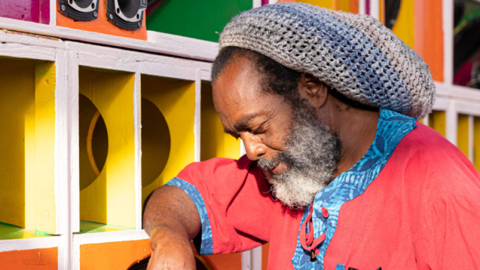 Uncle Ronnie تذاكر الحفل ومواعيد الجولة الغنائية القادمة - Platinumlist.net